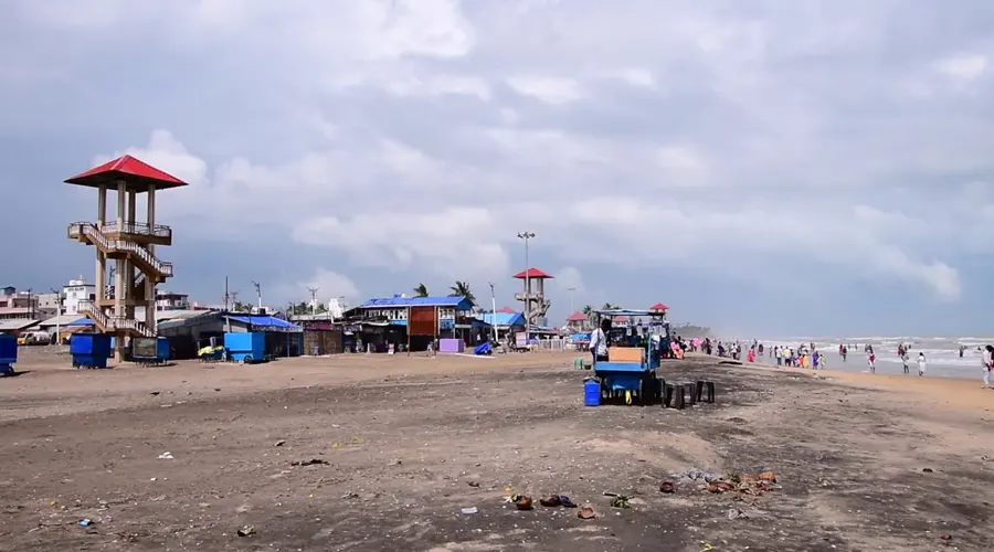 Velankanni Beach – Pilgrimage, Boating & Coastal Bliss in Tamil Nadu
