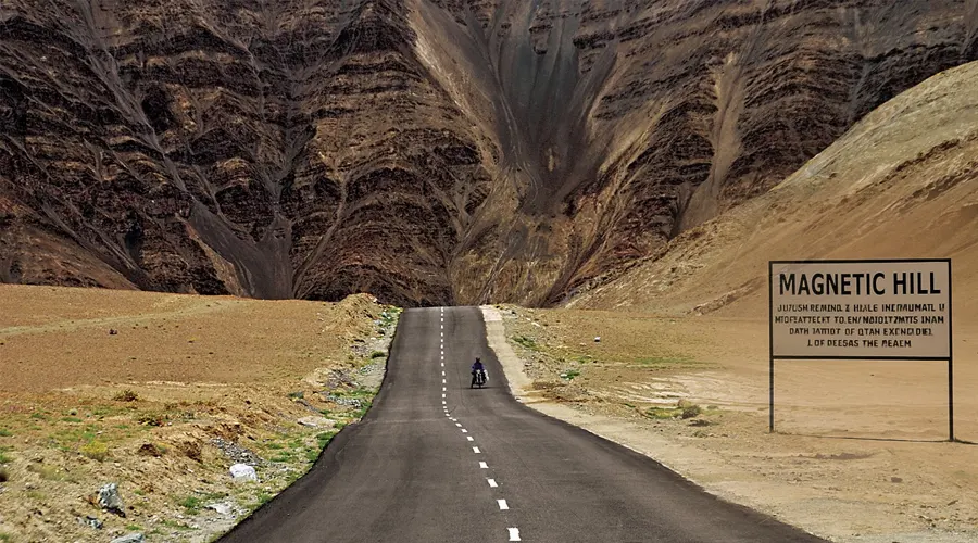 Magnetic Hill Ladakh – The Mysterious Anti-Gravity Hill of India